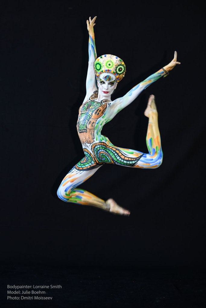 Model for artist Lorraine Halse, Team Australia , brush & spongej ...